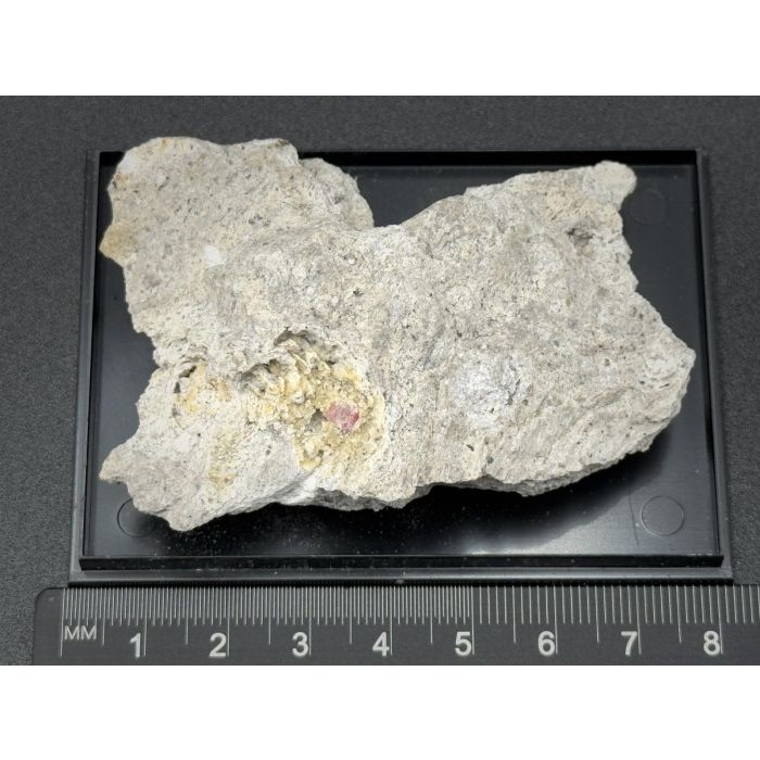 Beryll xx (roter Beryll, Bixbit); Topas Mountain, Utah, USA; Gerd ...